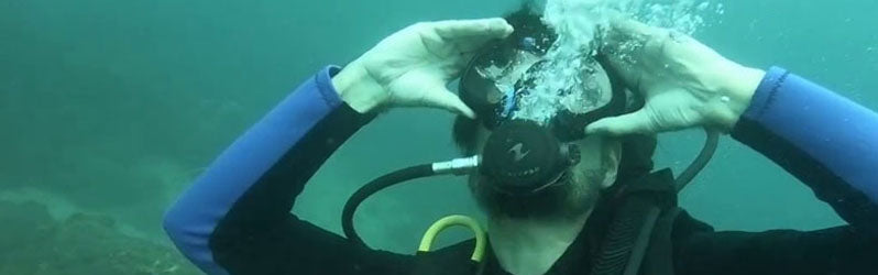 How To Perform A Mask Clear | NDS Malta – New Dimension Scuba